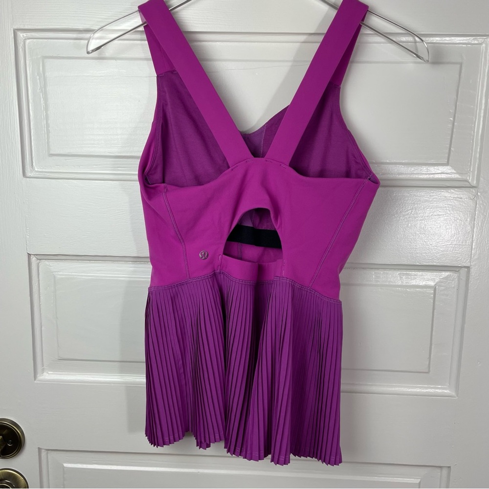Lululemon Ruffled Bottom Tank - Gem